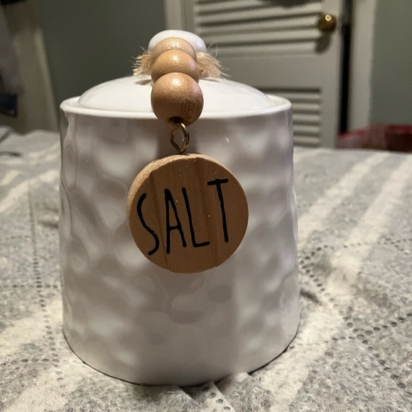 Kitchen | Nwt Pebbled White Ceramic Salt Container With Lid | Poshmark